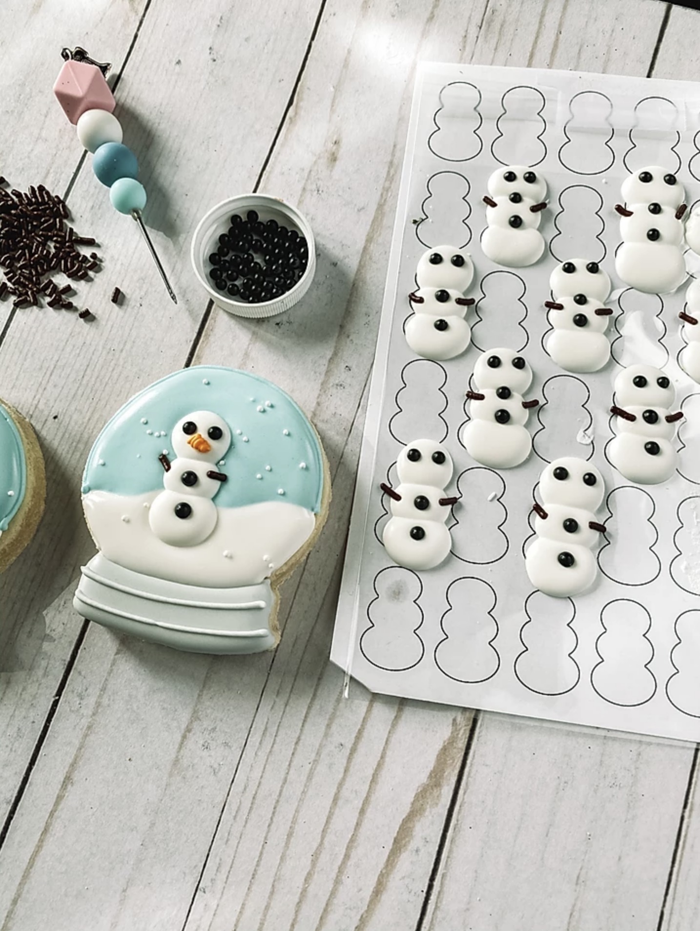 Using Royal Icing Transfers - Summer's Sweet Shoppe