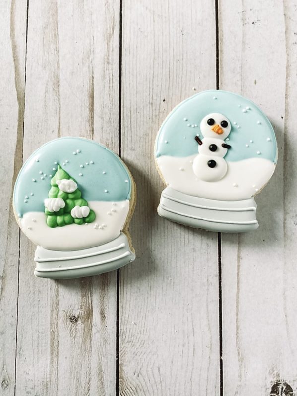 Using Royal Icing Transfers - Summer's Sweet Shoppe