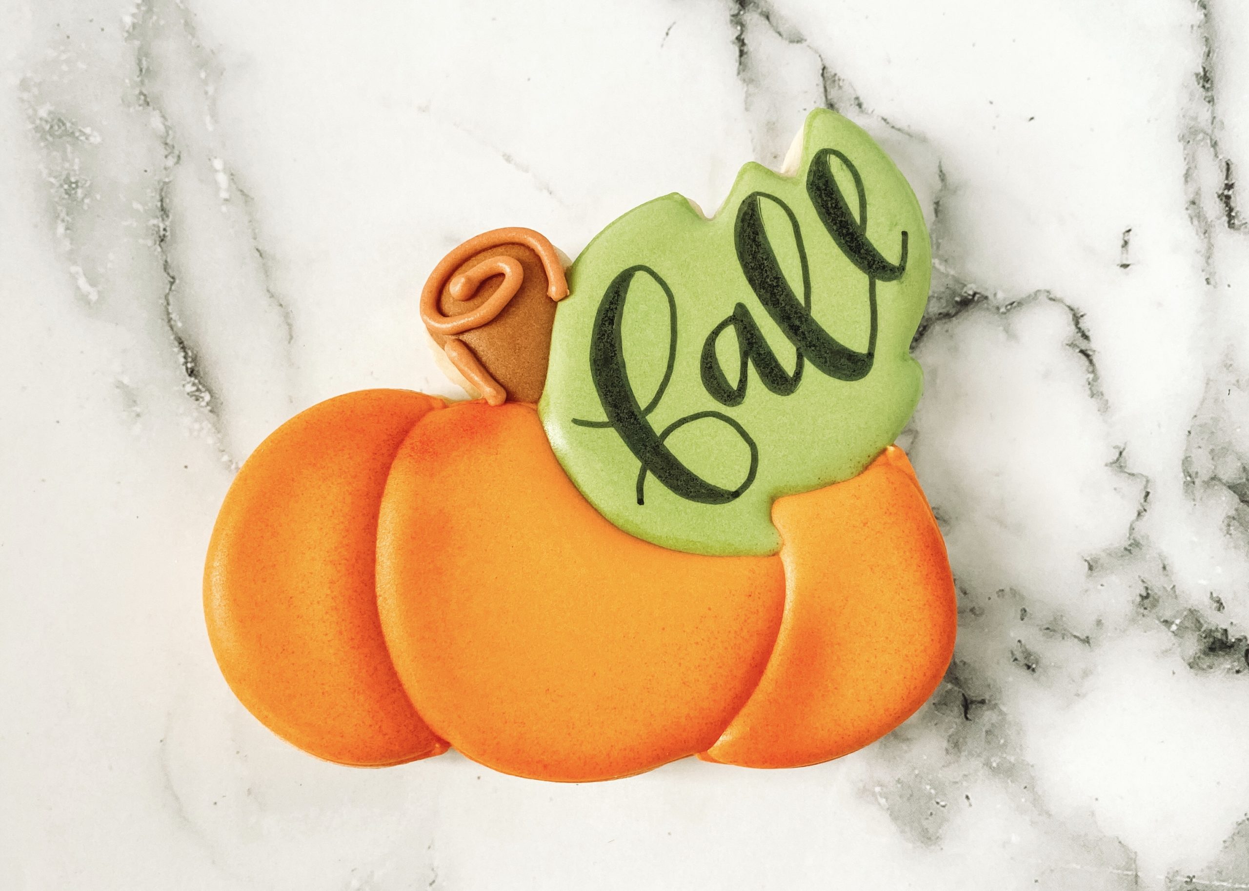 How to Add Dimension to your Fall Pumpkin - Summer's Sweet Shoppe