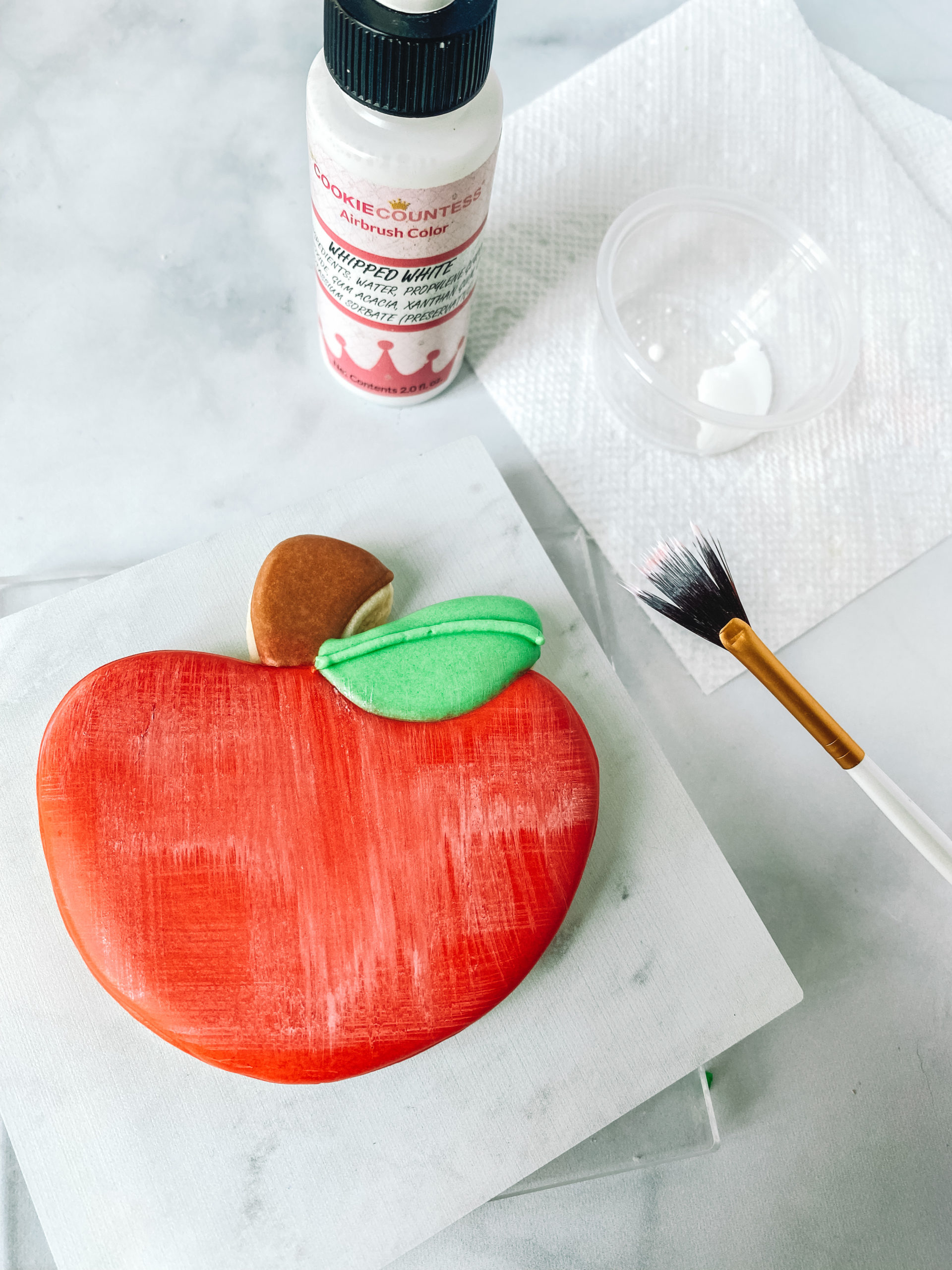 How to Decorate Fall Apple Cookies - Summer's Sweet Shoppe