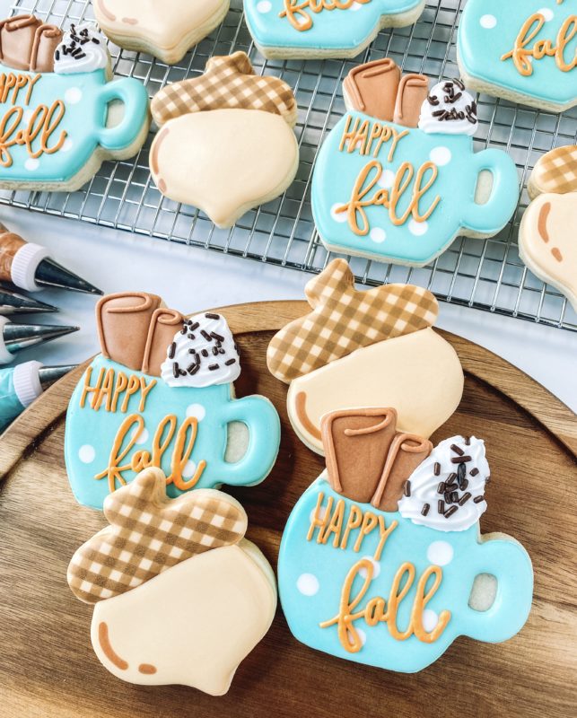 How To Make Fall Pumpkin and Leaf Cookies - Summer's Sweet Shoppe