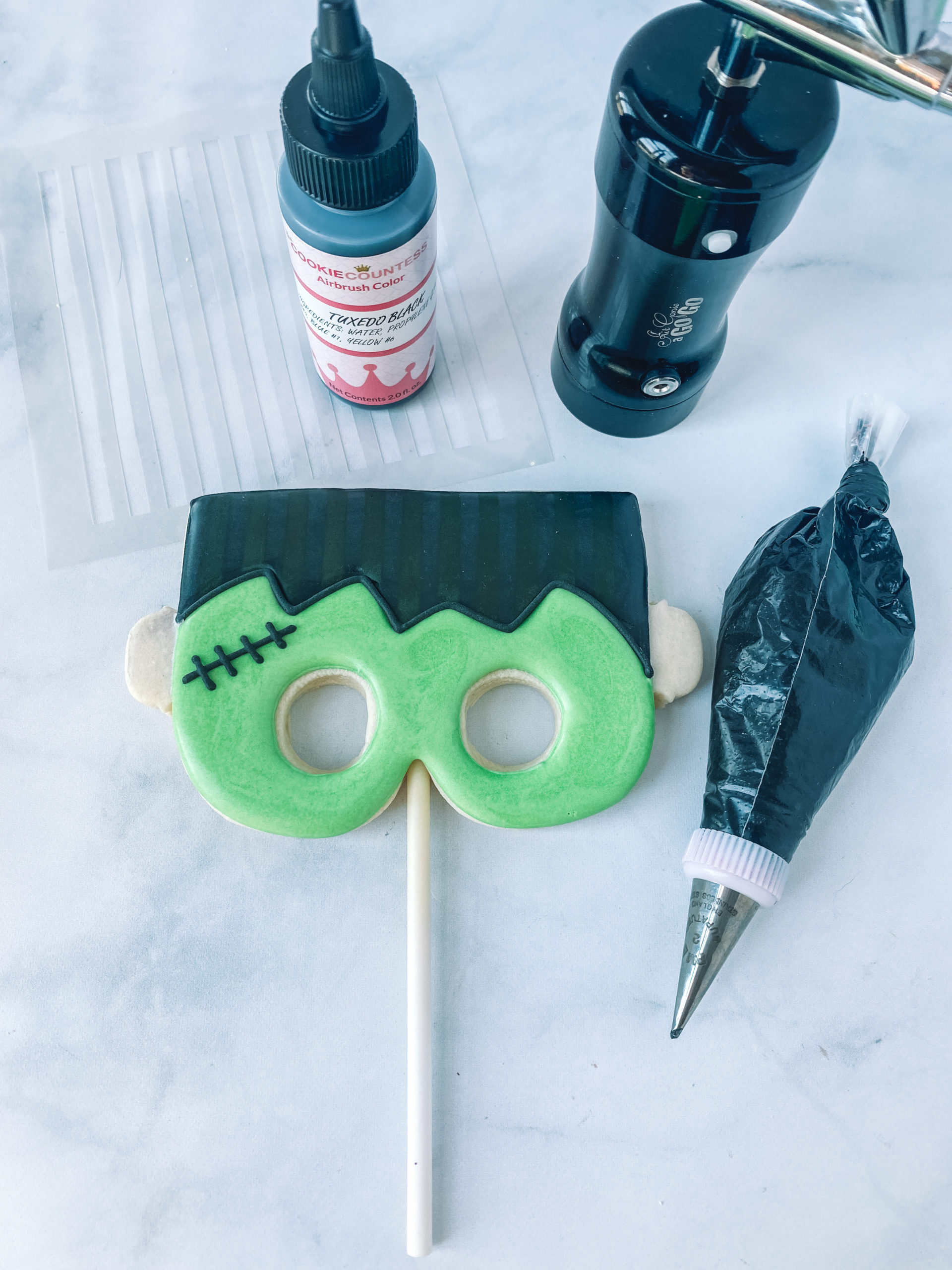 How to make Halloween Mask Cookie Pops - Summer's Sweet Shoppe