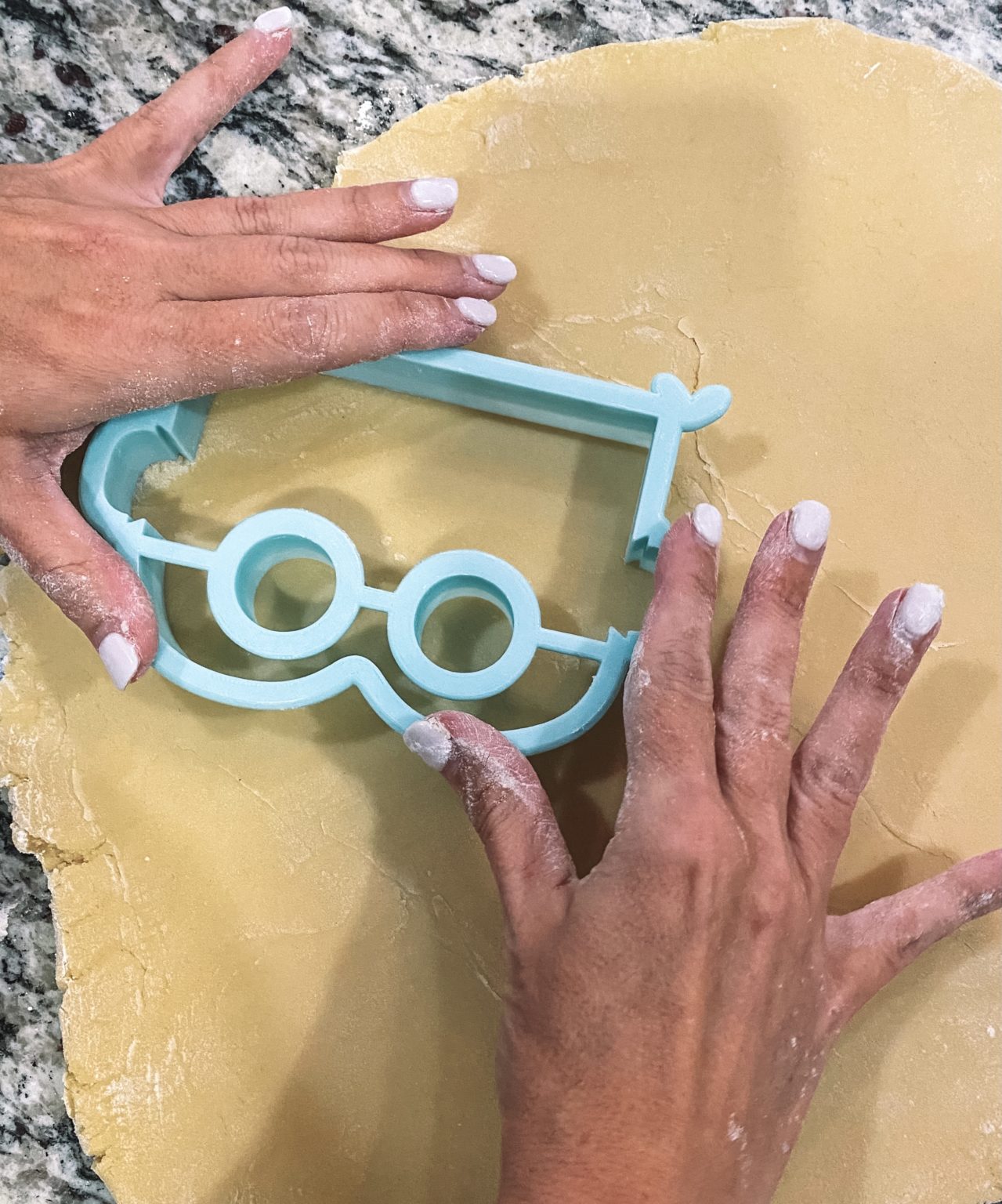 How to make Halloween Mask Cookie Pops - Summer's Sweet Shoppe