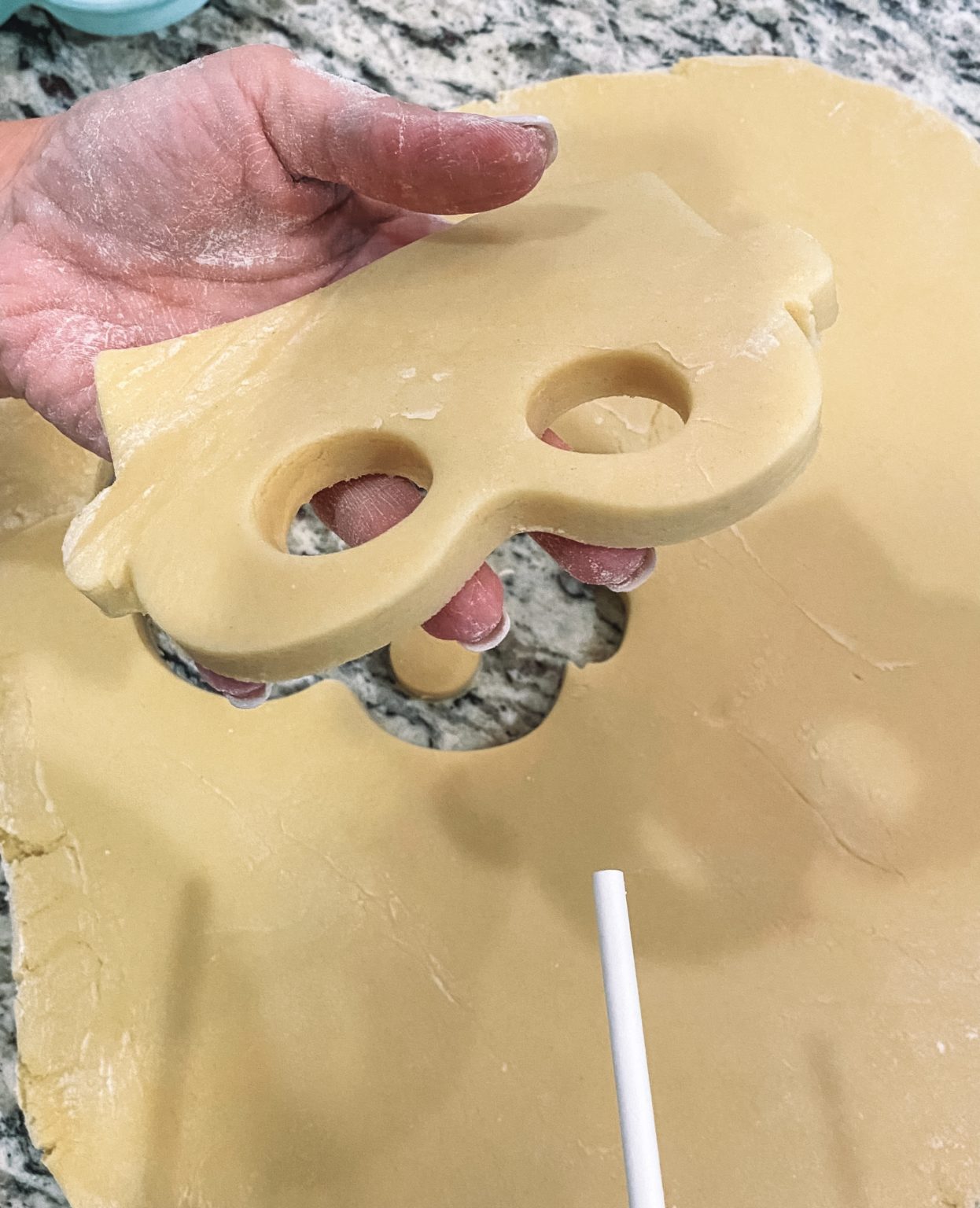 How to make Halloween Mask Cookie Pops - Summer's Sweet Shoppe