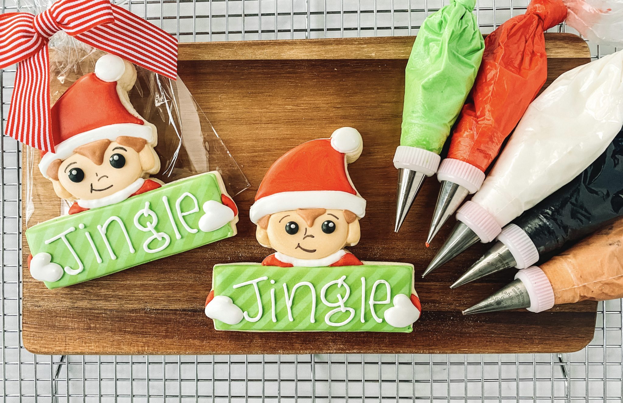 How to make a Christmas Elf Cookie - Summer's Sweet Shoppe