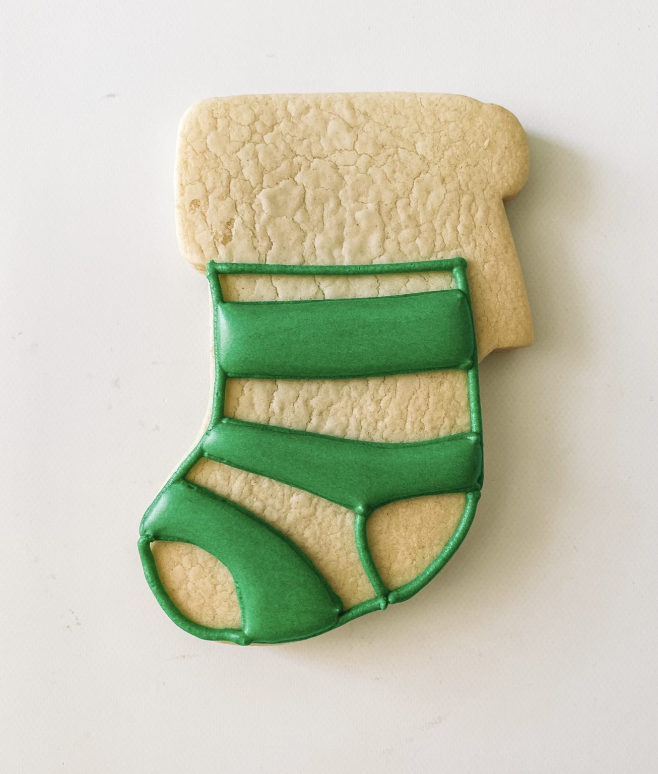 HOW TO DECORATE SANTA THEMED CHRISTMAS COOKIES - Summer's Sweet Shoppe