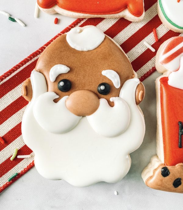 HOW TO DECORATE SANTA THEMED CHRISTMAS COOKIES - Summer's Sweet Shoppe
