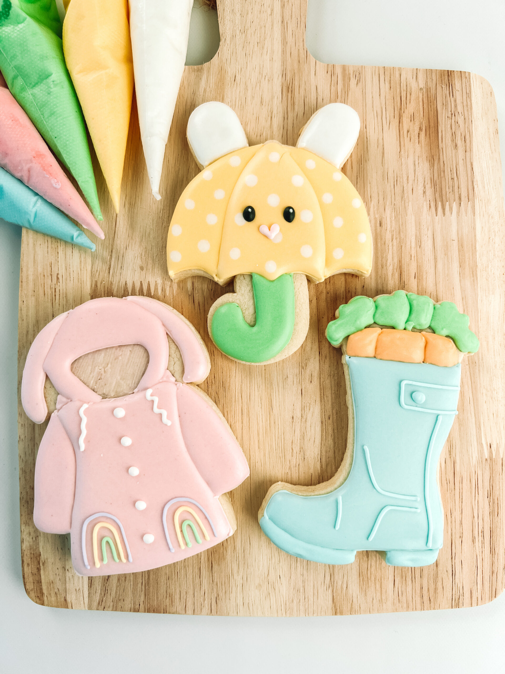 How to Decorate a Rainy Day Spring Set - Summer's Sweet Shoppe